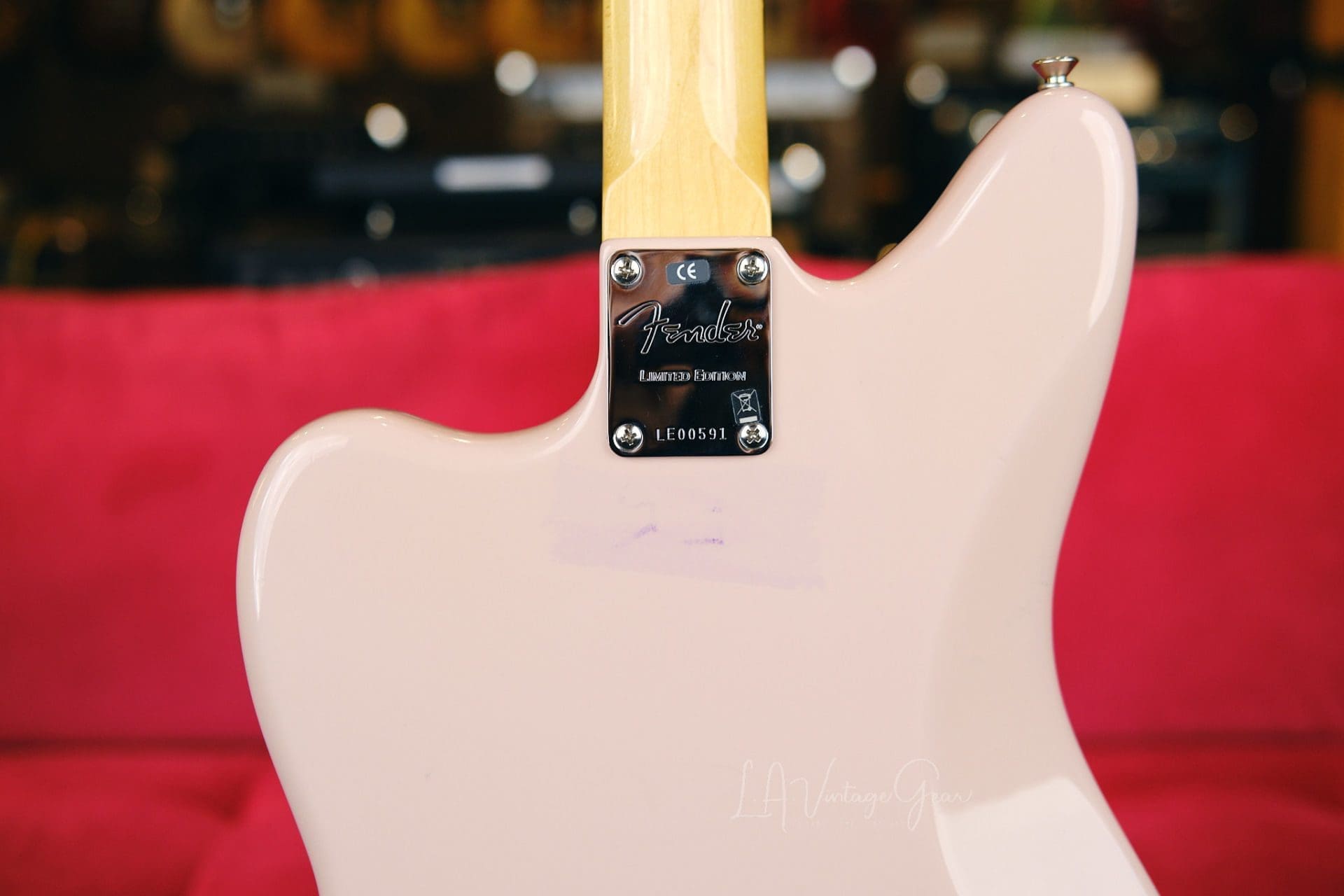 Fender American Vintage Limited Edition Thin Skin '62 Reissue Jaguar ...